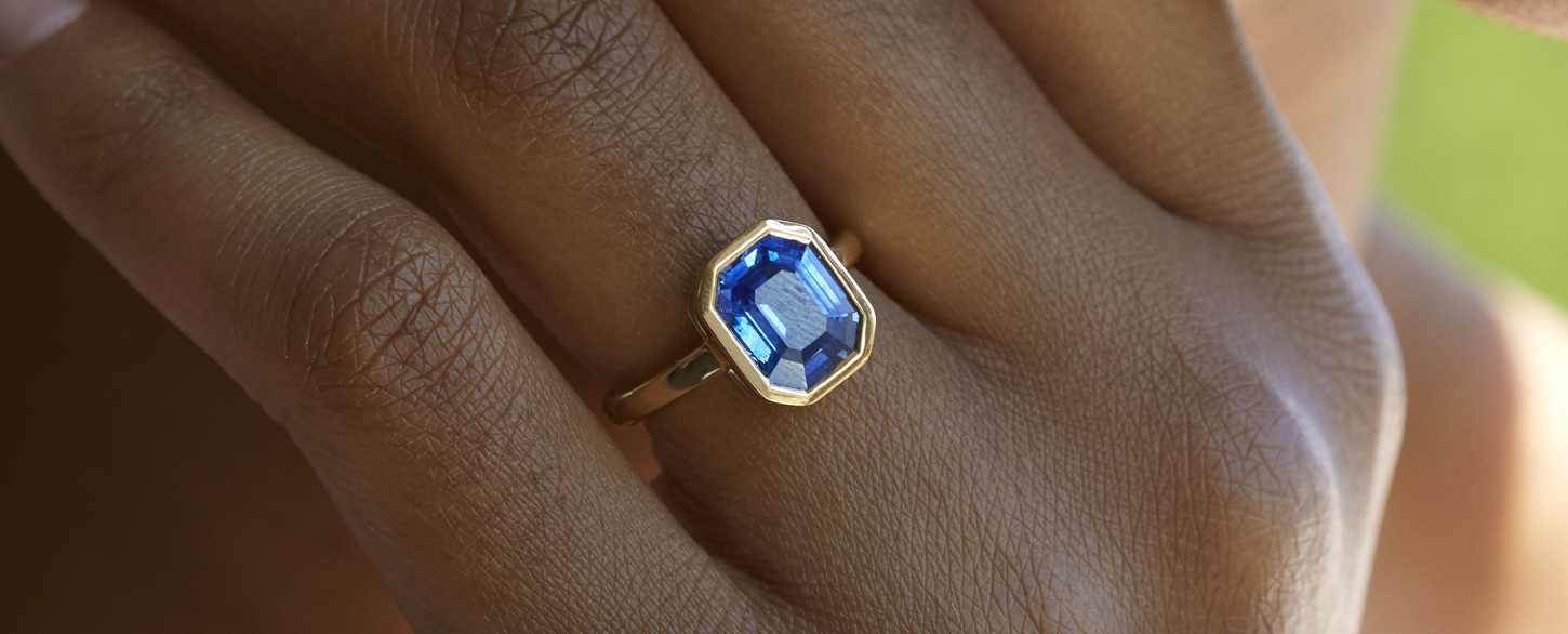 Blue Sapp Emerald Bezel – Fenton